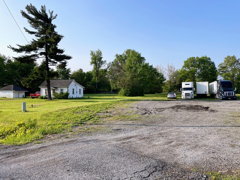 10095 E US Highway 136, Indianapolis, IN 46234 | LoopNet