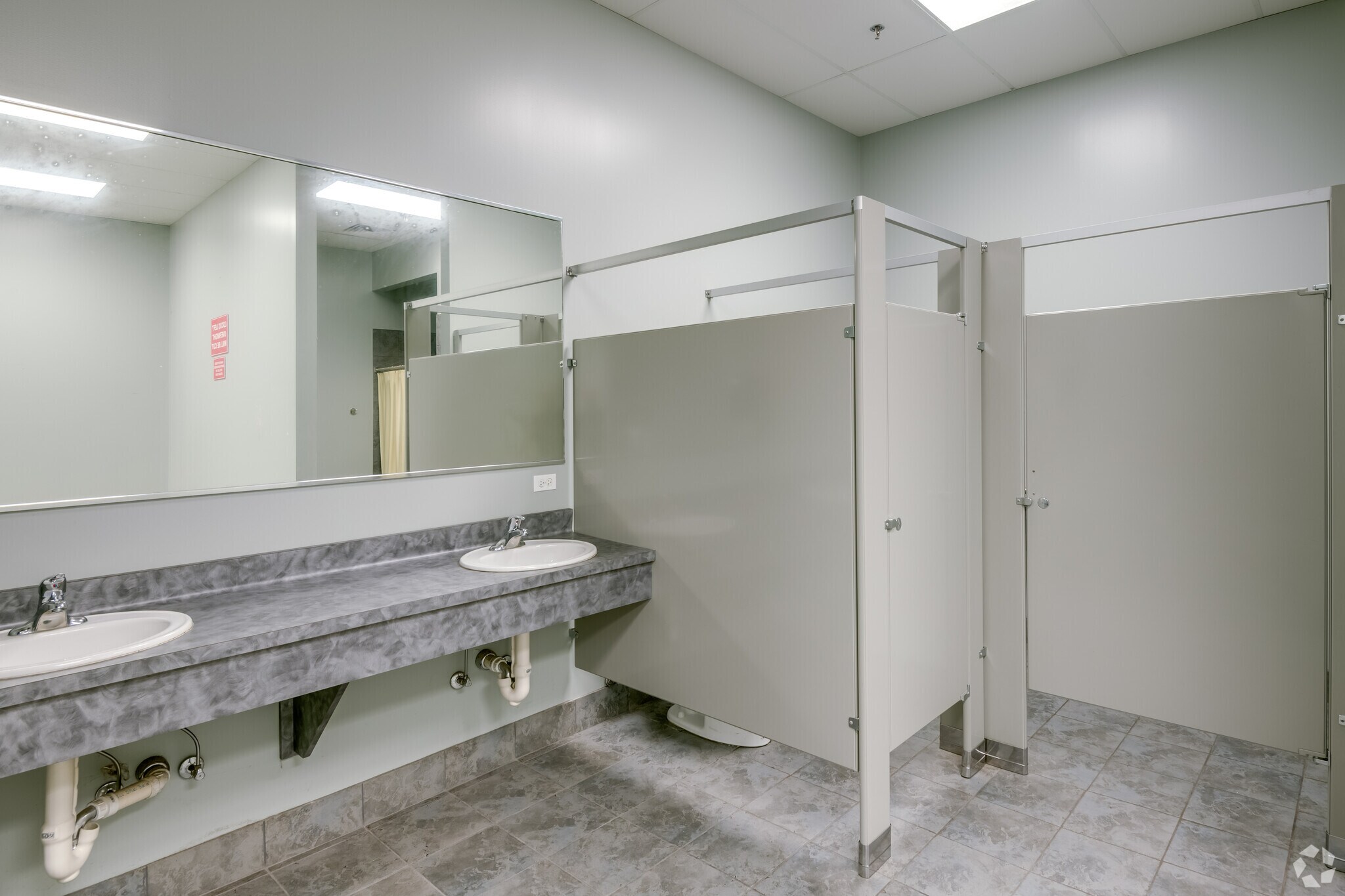 2211-2417 S Green Bay Rd, Racine, WI 53406 - High Ridge Center | LoopNet