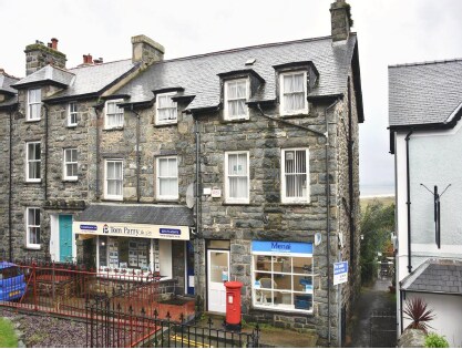 High Street, Harlech, LL46 2YA | LoopNet