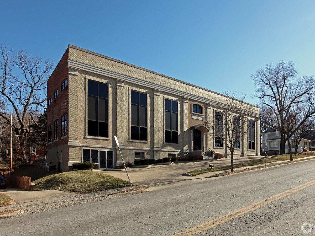 3947 State Line Rd, Kansas City, MO 64111 | LoopNet