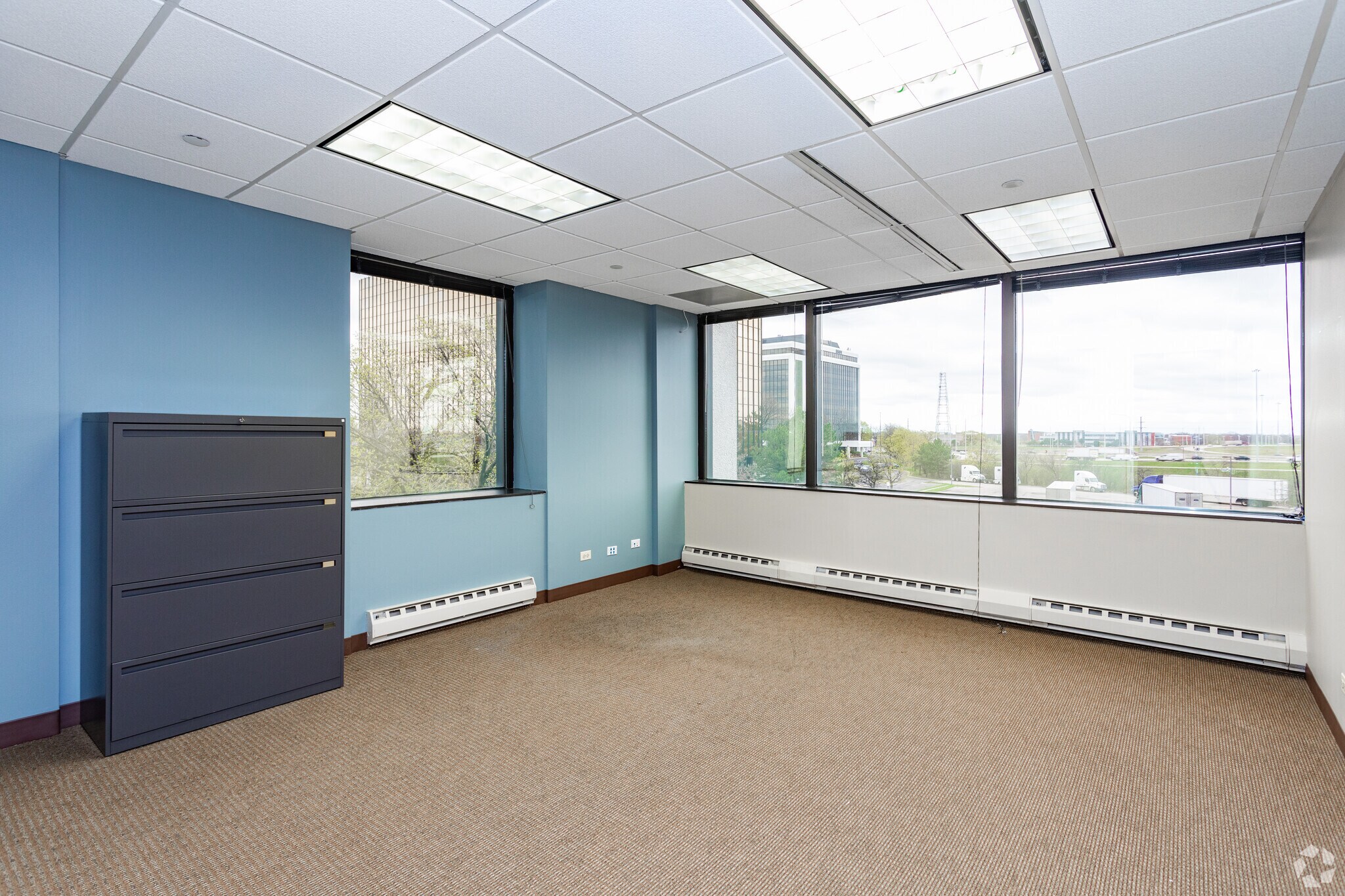 3701 Algonquin Rd, Rolling Meadows, IL 60008 - Crossroads | LoopNet.com