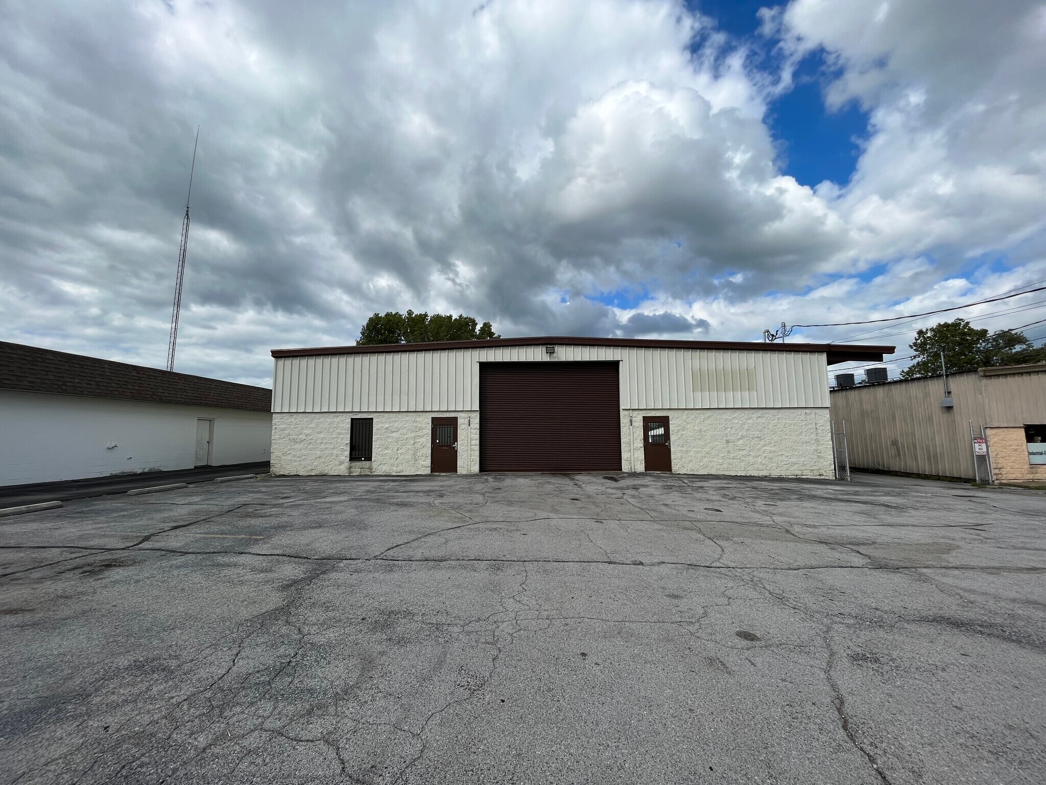 708 W 15th St, Hopkinsville, KY 42240 | LoopNet