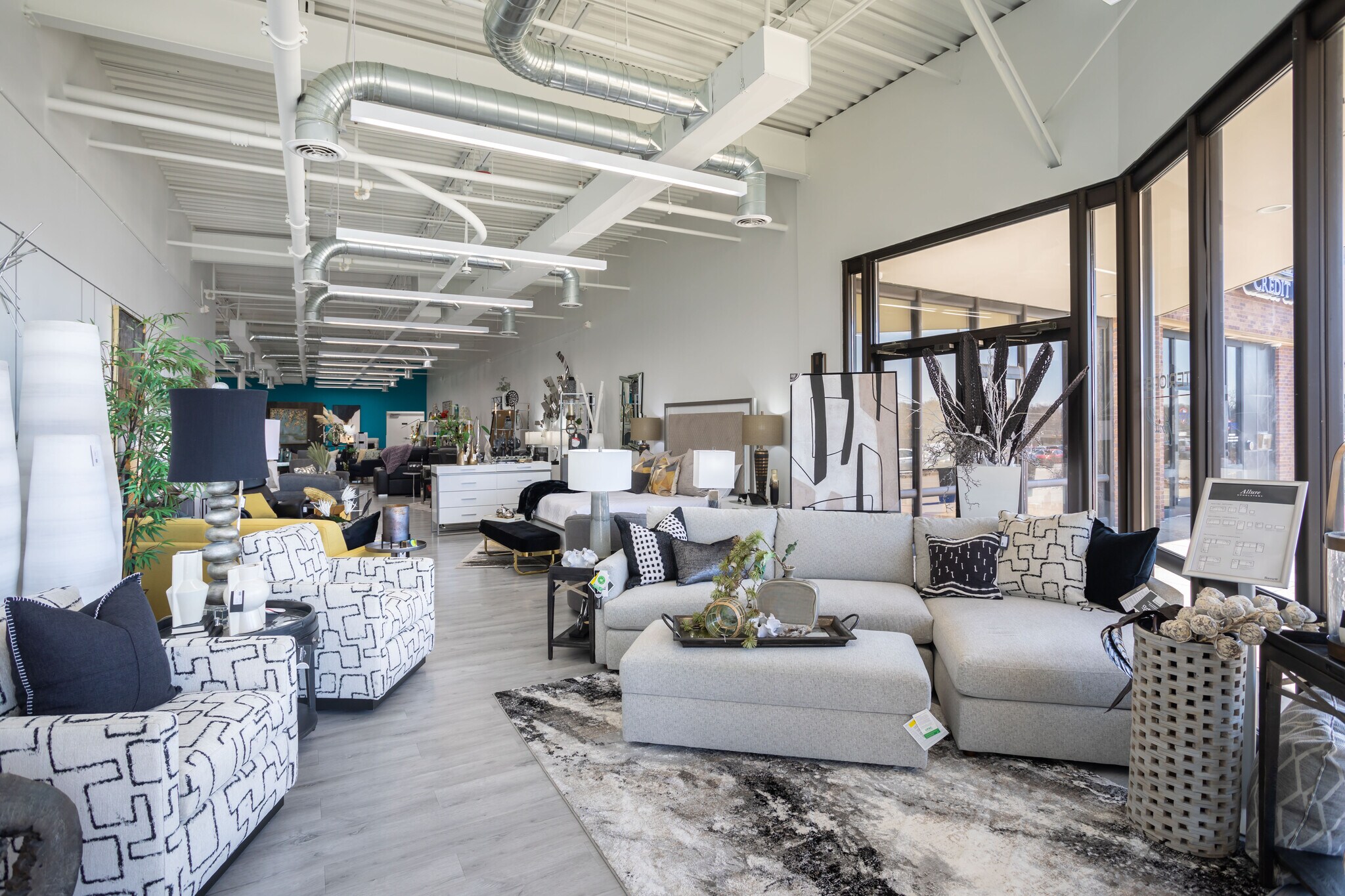 86th St, Urbandale, IA 50322 - Urban Town Center | LoopNet