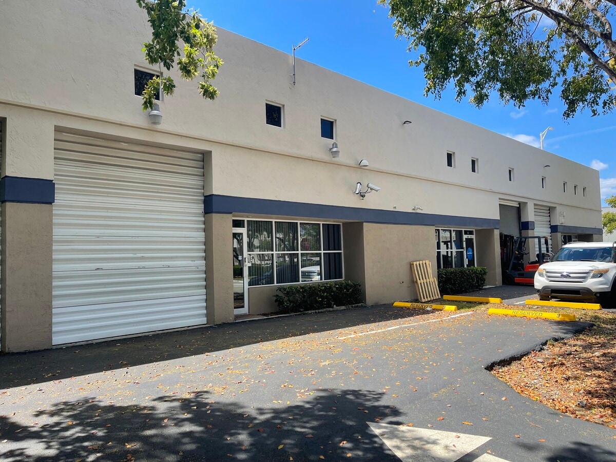 2855 NW 112th Ave, Miami, FL 33172 | LoopNet