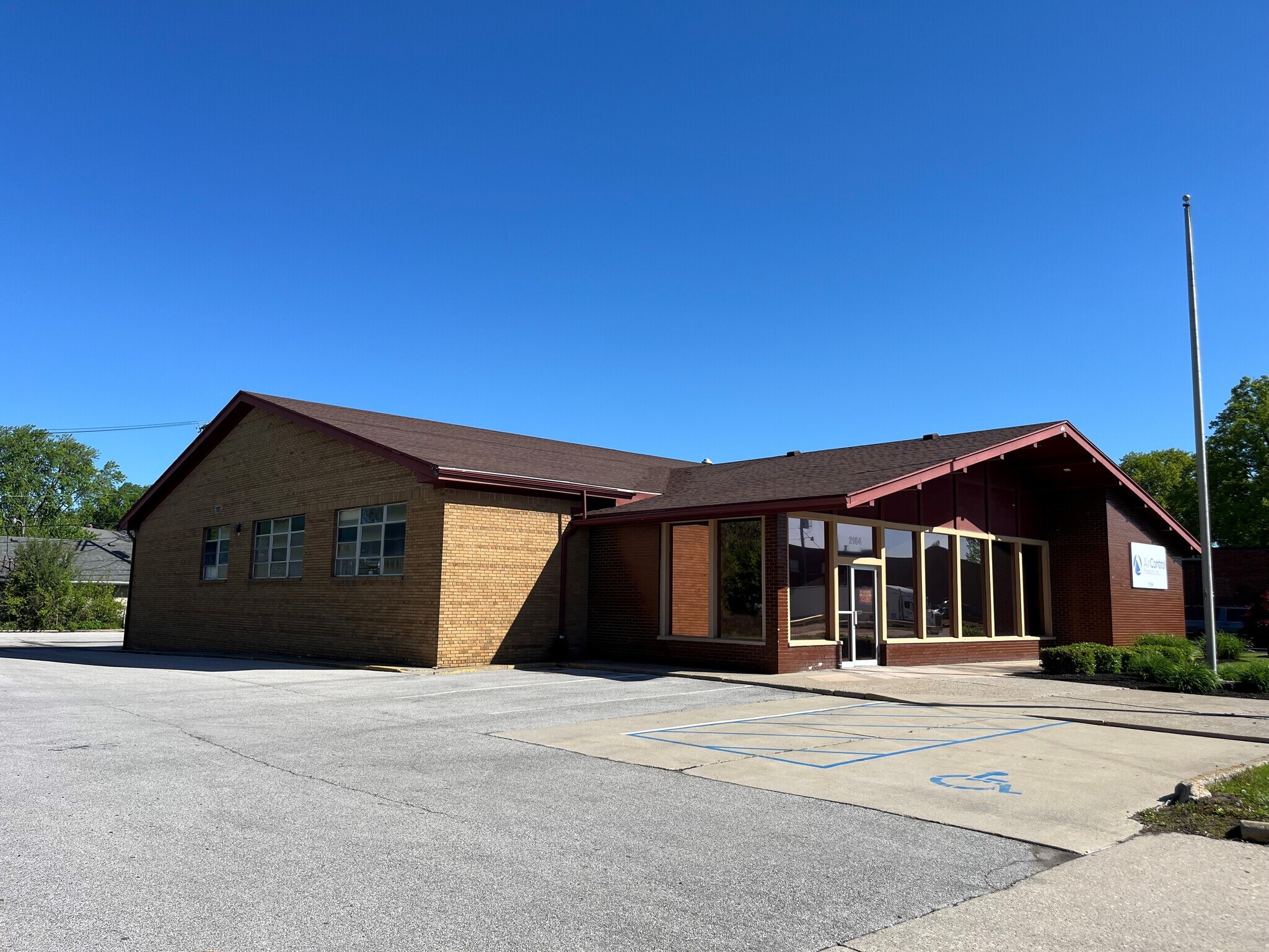 2164 Tedrow Rd, Toledo, OH 43614 - Flex for Sale | LoopNet