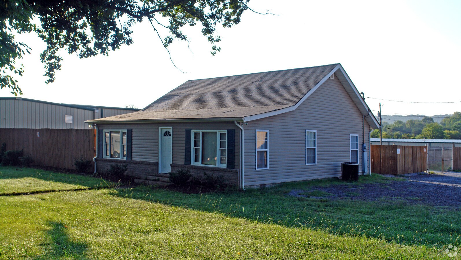 200 E Inskip Dr, Knoxville, TN 37912 | LoopNet