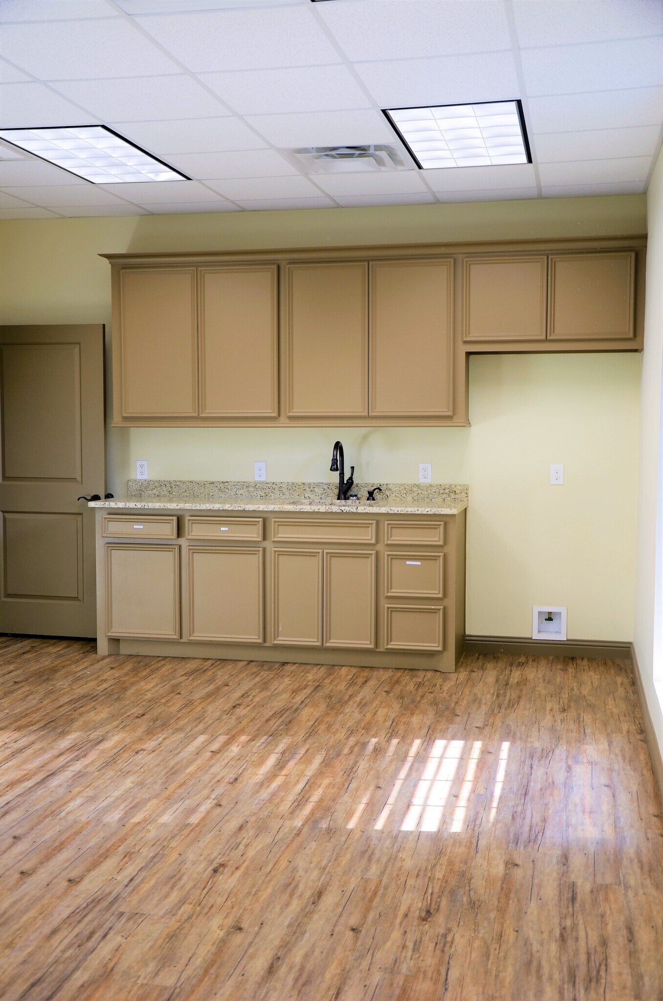 7115 FM 2920, Spring, TX 77379 - French Quarter Business Park | LoopNet