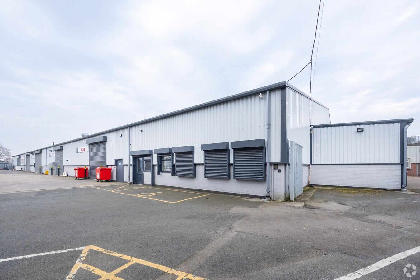 135 Bloxwich Rd, Walsall, WS2 8BS | LoopNet