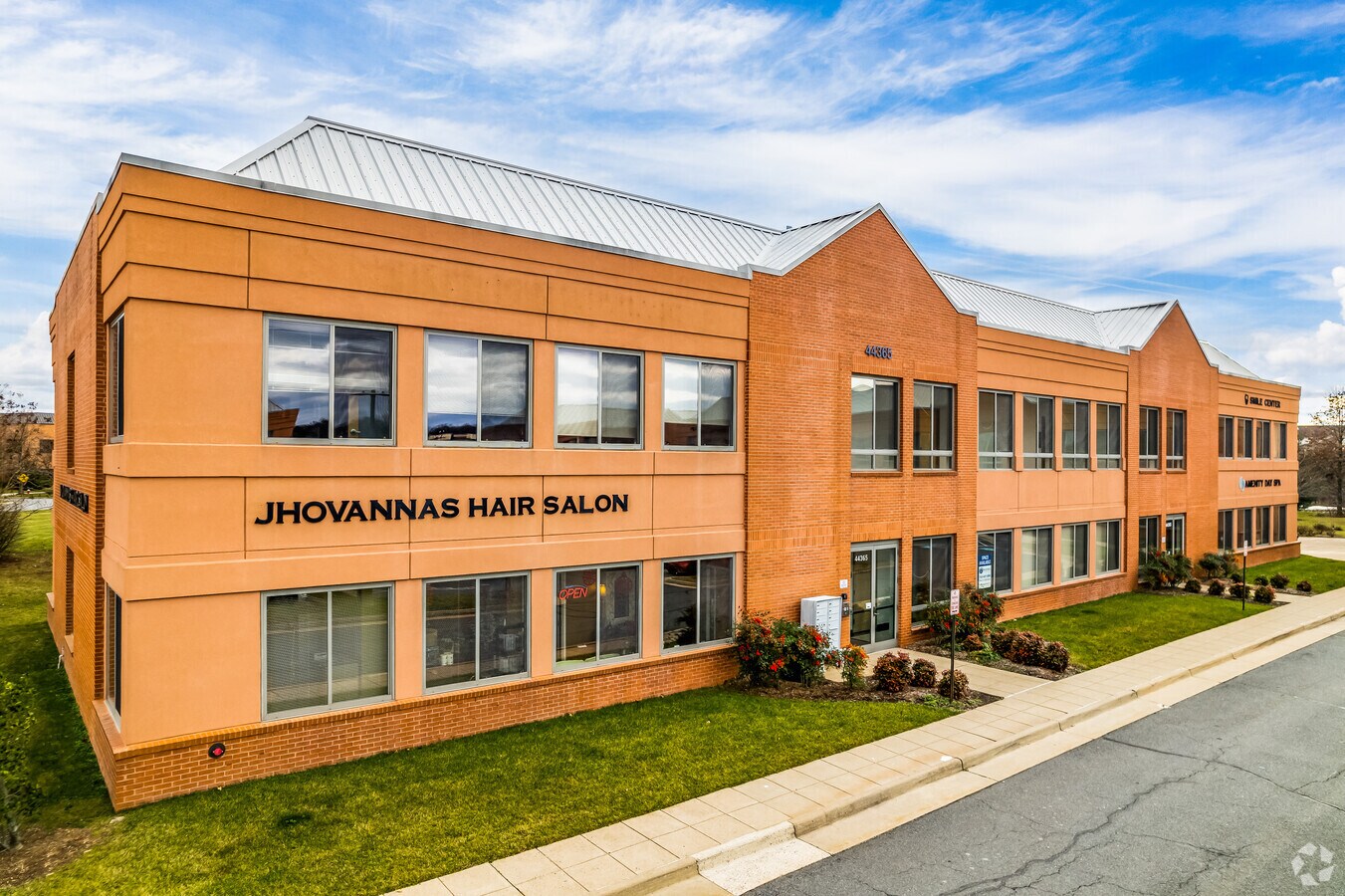 44365 Premier Plaza, Ashburn, VA 20147 | LoopNet