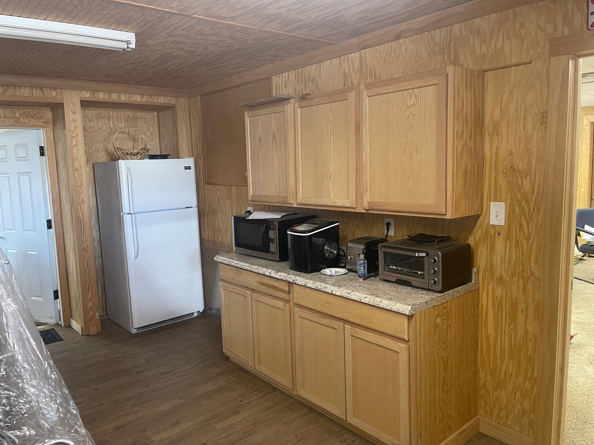 2931 I-20 Service Rd Rd, Stanton, TX 79782 - 5,700 SF Office/Shop ...