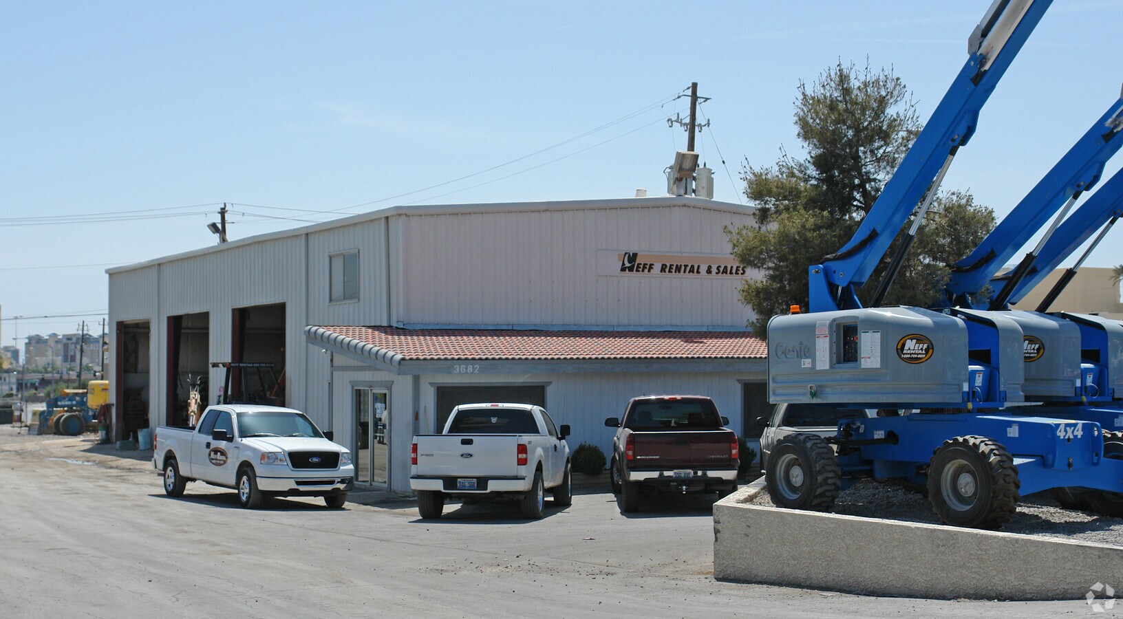 3682 S Valley View Blvd, Las Vegas, NV 89103 | LoopNet