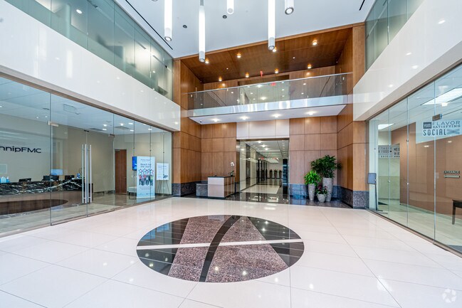 CBRE - Houston Commercial Listings & Brokers | LoopNet