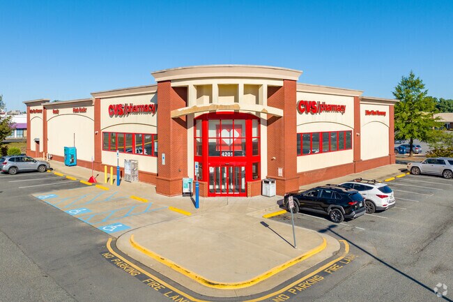 Shopping Centers for Sale | LoopNet