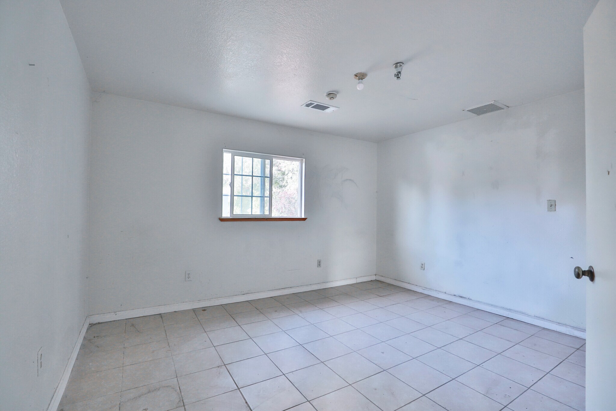 1590 E Dinuba Ave, Reedley, CA 93654 - Health Care for Sale | LoopNet