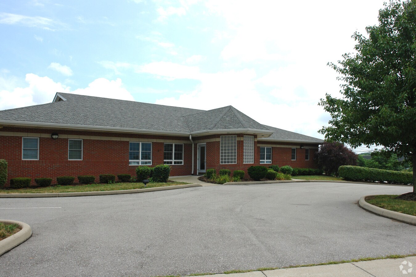 1708 Jaggie Fox Way, Lexington, KY 40511 | LoopNet