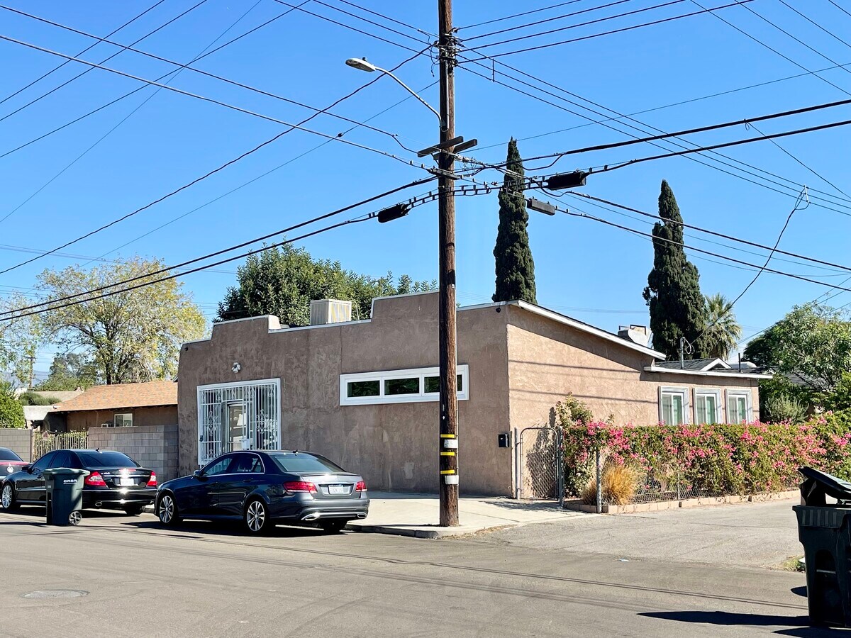 242 S 7th St, Colton, CA 92324 | LoopNet