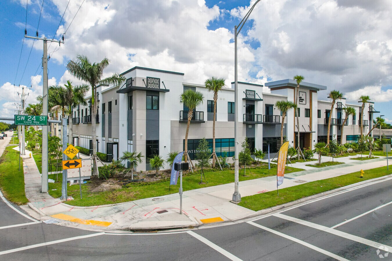 9101 SW 24th St, Miami, FL 33165 - MedSquare Place | LoopNet