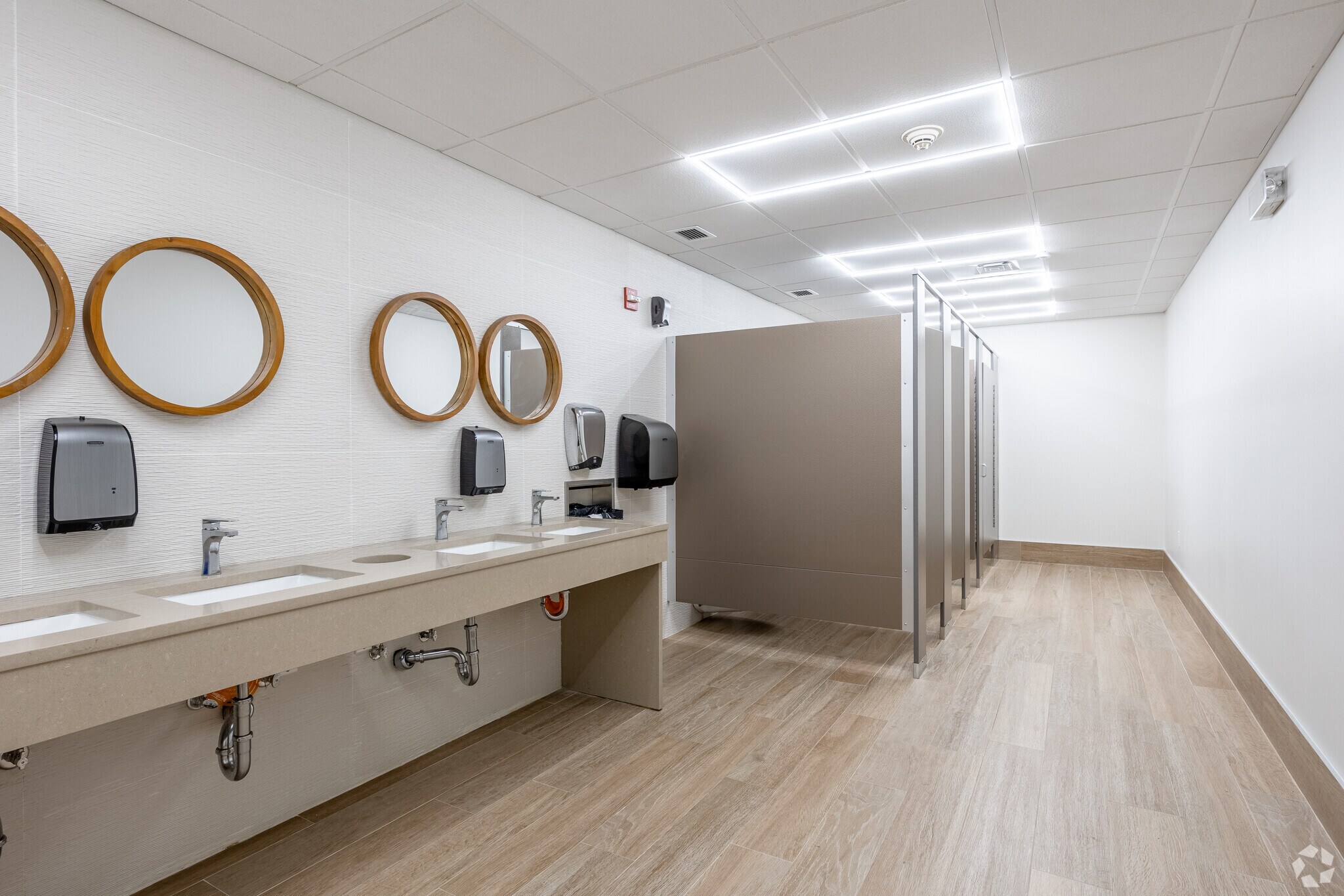 700 Kinderkamack Rd, Oradell, NJ 07649 - Building 700 | LoopNet