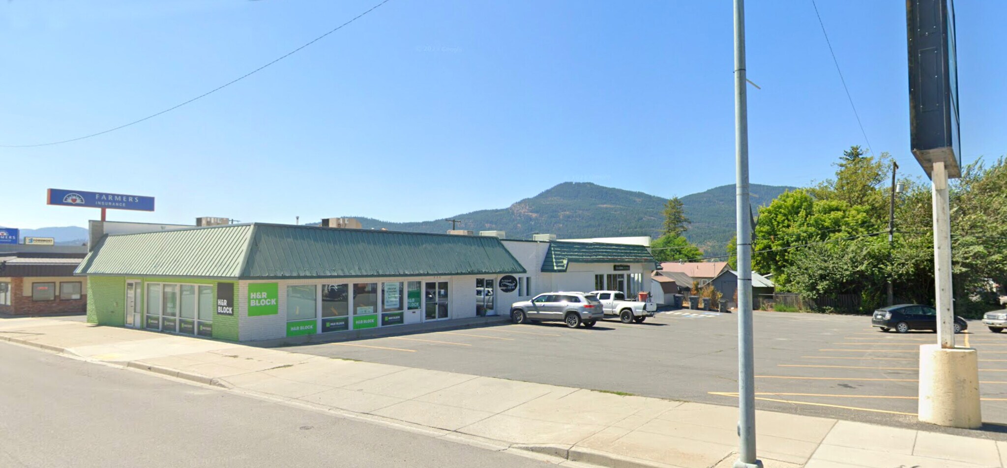 526 S Main St, Colville, WA 99114 - H&R Block | LoopNet