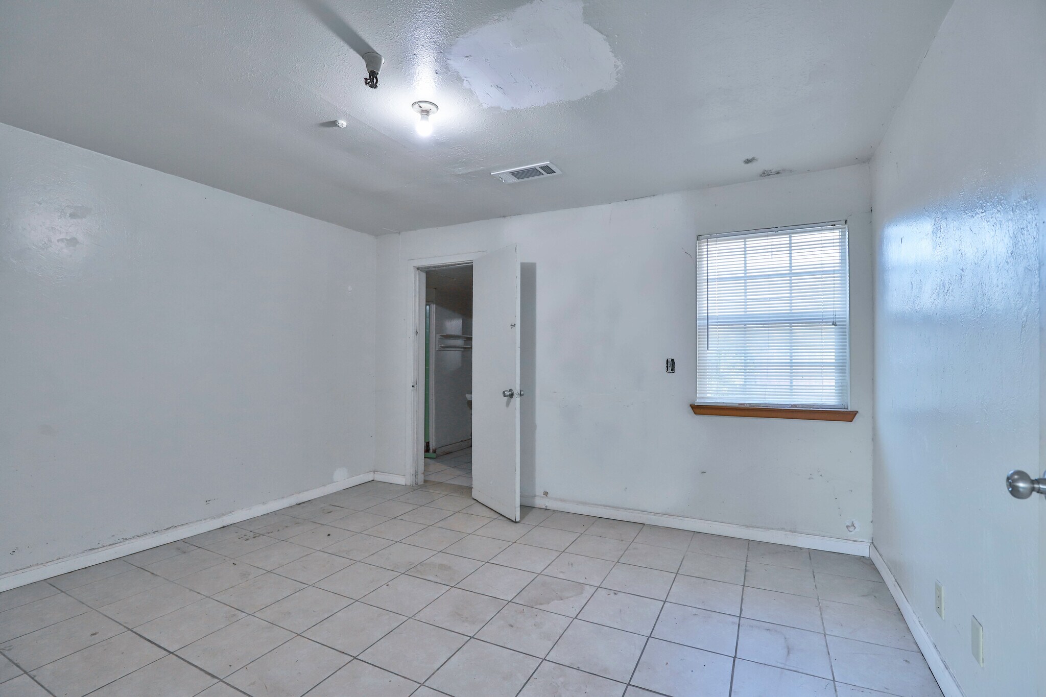 1590 E Dinuba Ave, Reedley, CA 93654 - Health Care for Sale | LoopNet