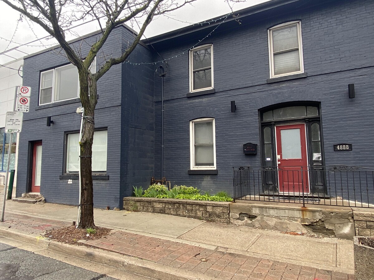 4888 Dundas St W, Toronto, ON M9A 1B5 | LoopNet
