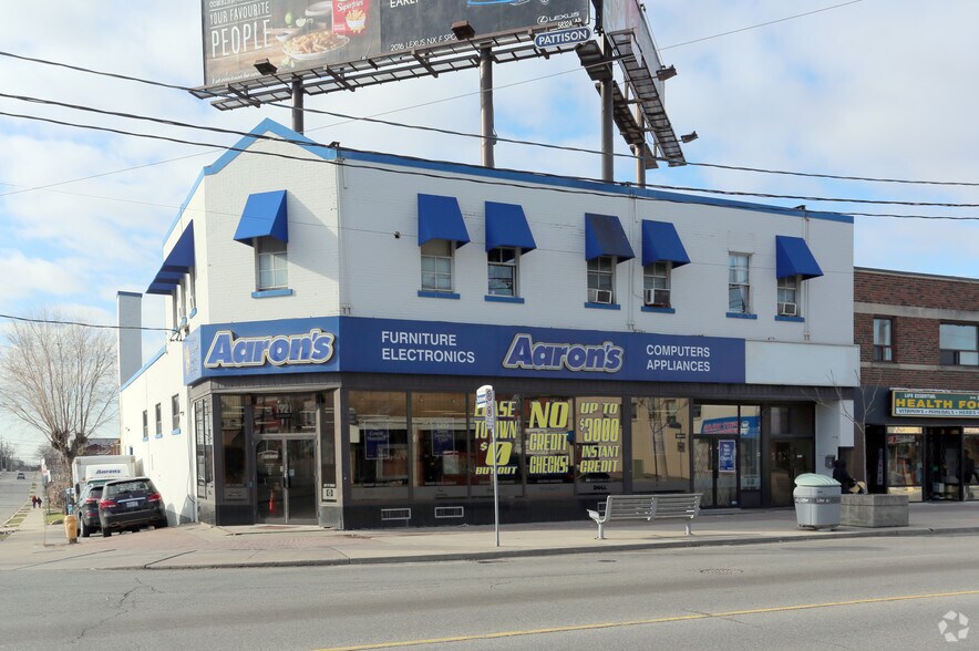 1921 Eglinton Ave W, Toronto, ON M6E 2J7 | LoopNet