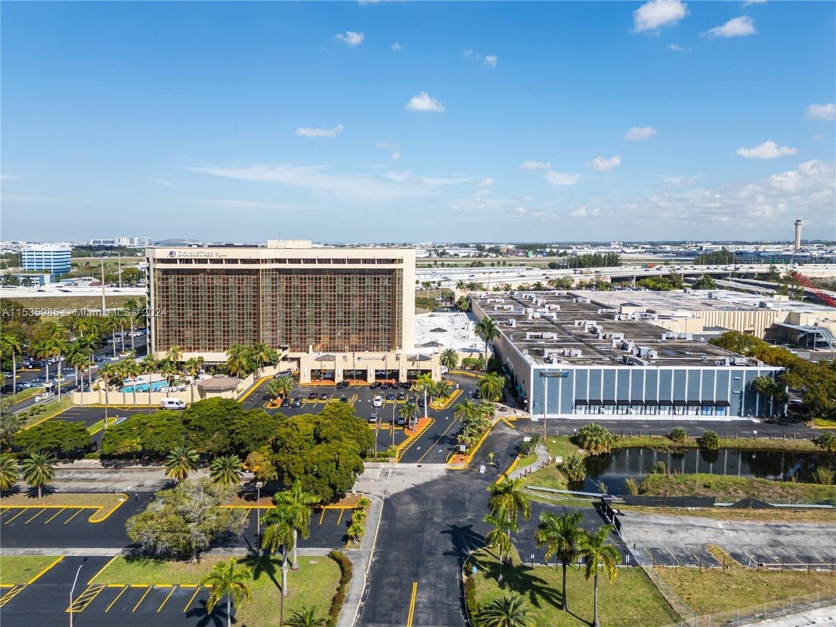777 NW 72nd Ave, Miami, FL 33126 | LoopNet