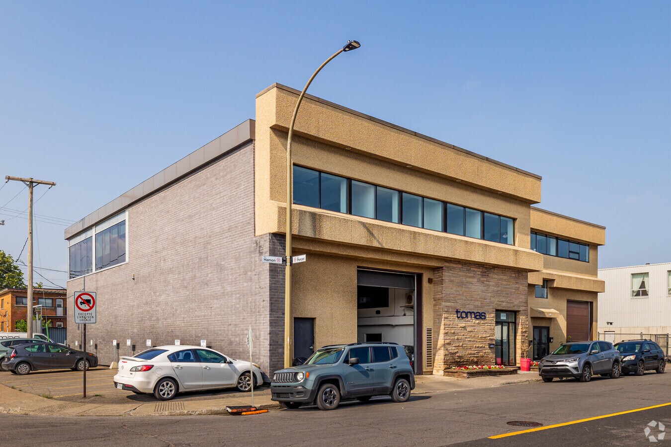 11222 Rue Hamon, Montréal, QC H3M 3A3 | LoopNet