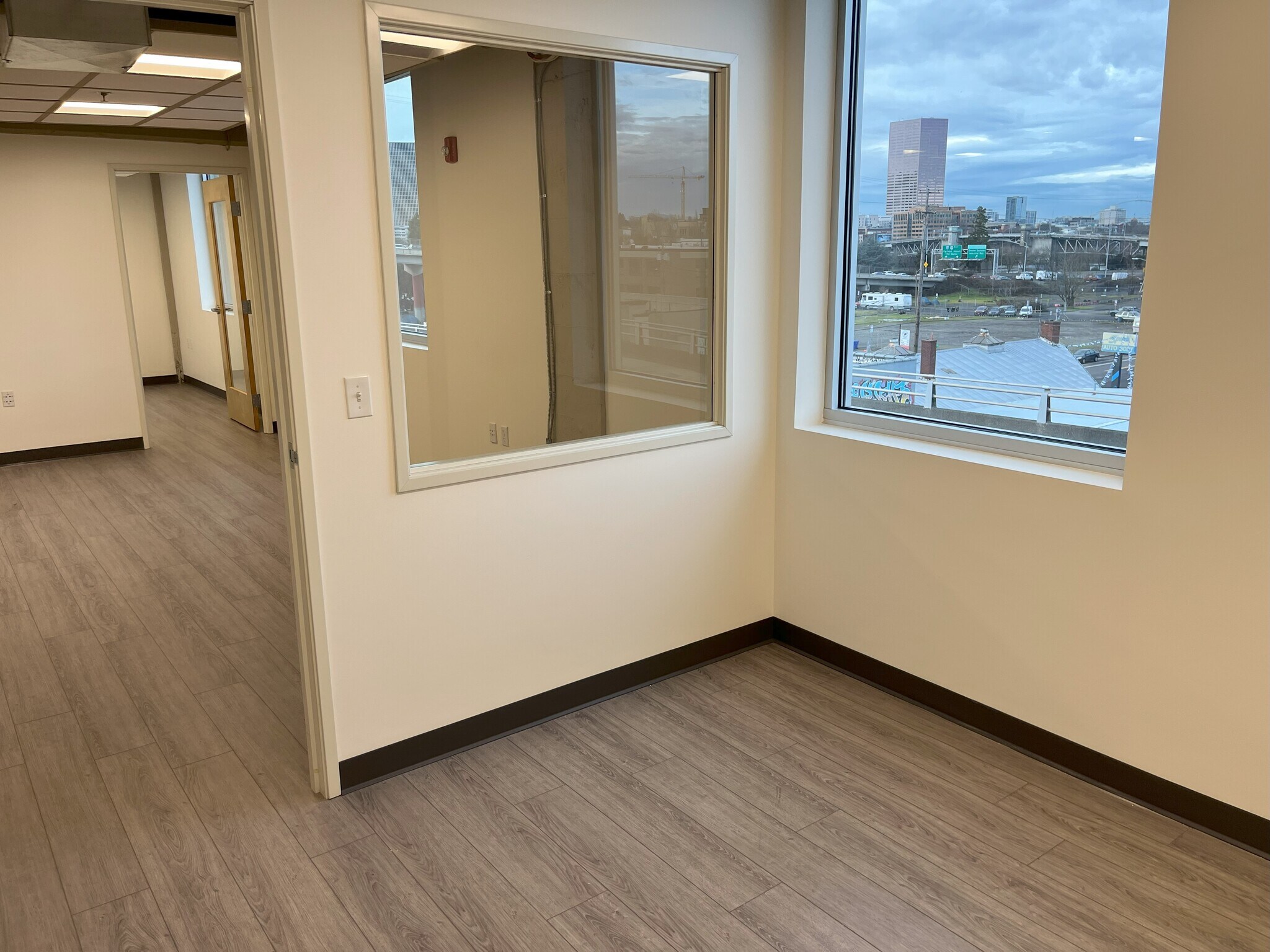 80 SE Madison St, Portland, OR 97214 - The Waterman Building | LoopNet