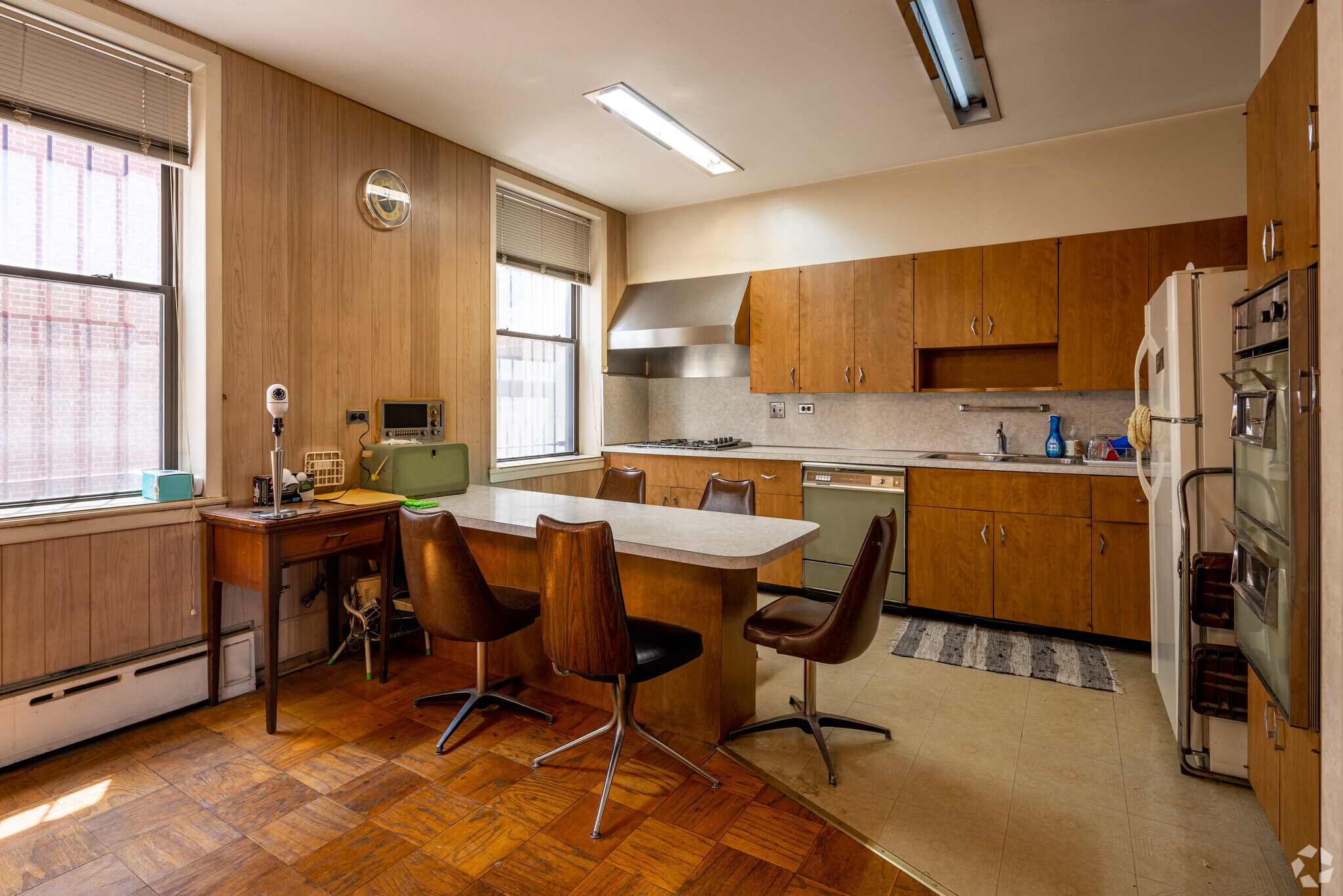 5 Division St, New York, NY 10002 - Retail for Sale | LoopNet