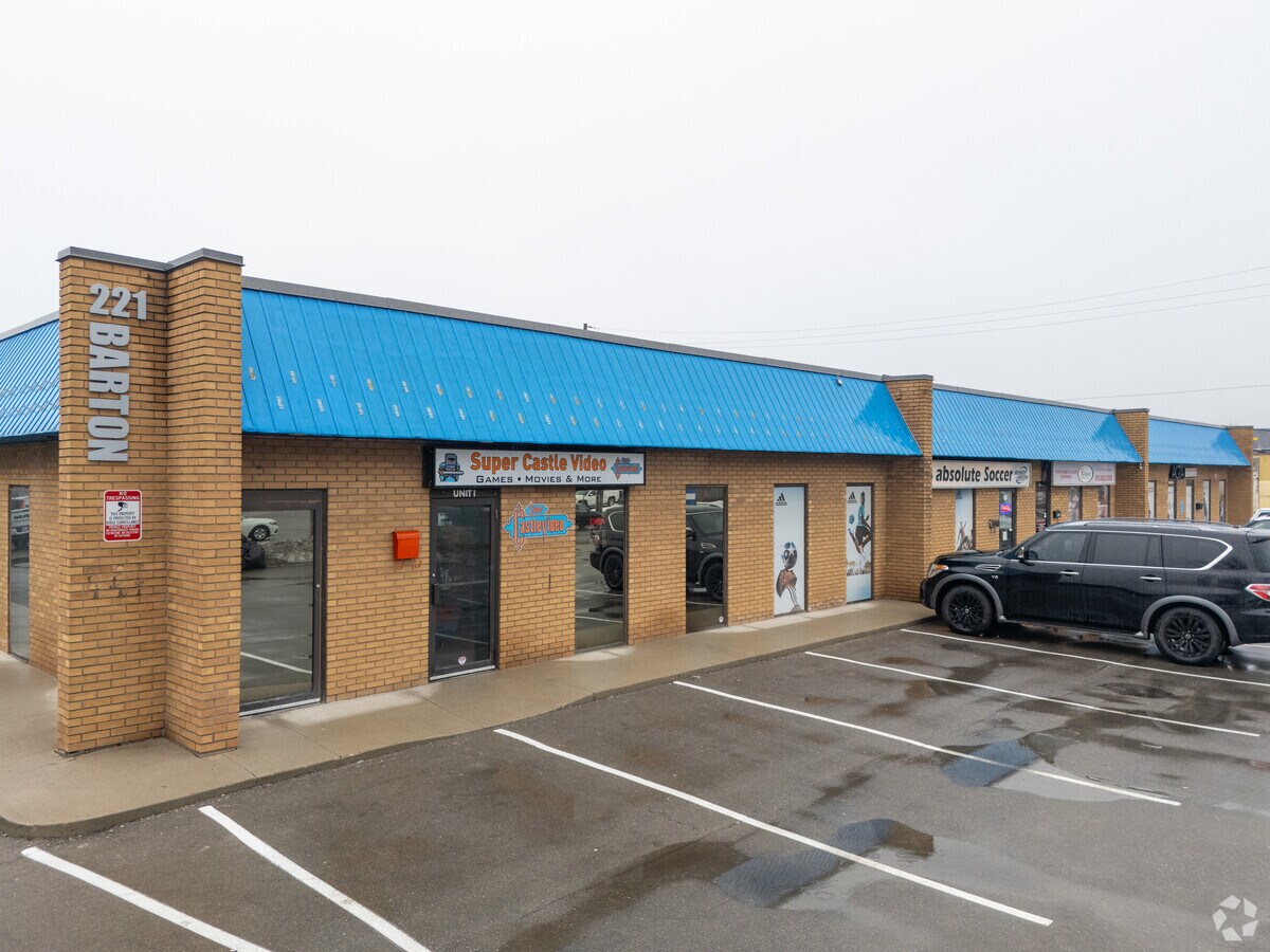 221 Barton St, Stoney Creek, ON L8E 2K3 | LoopNet