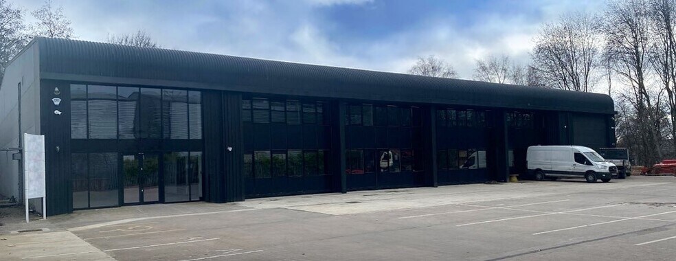 Longbridge Rd, Manchester, M17 1SN - The Parkway Centre | LoopNet