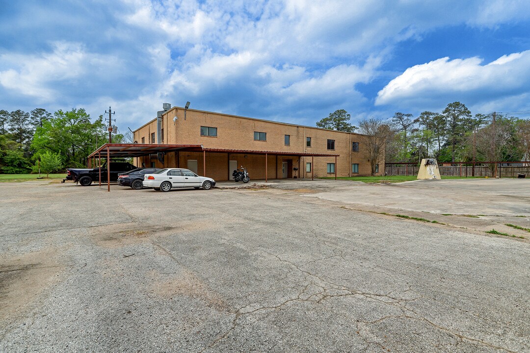 8448 Green River Dr, Houston, TX 77028 - Office for Sale | LoopNet