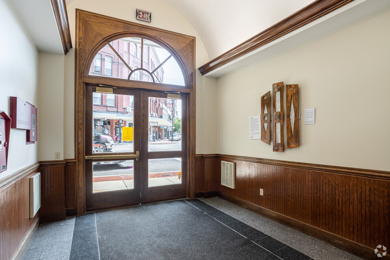8 N Main St, Attleboro, MA 02703 | LoopNet 8 N Main St, Attleboro, MA 02703 | LoopNet