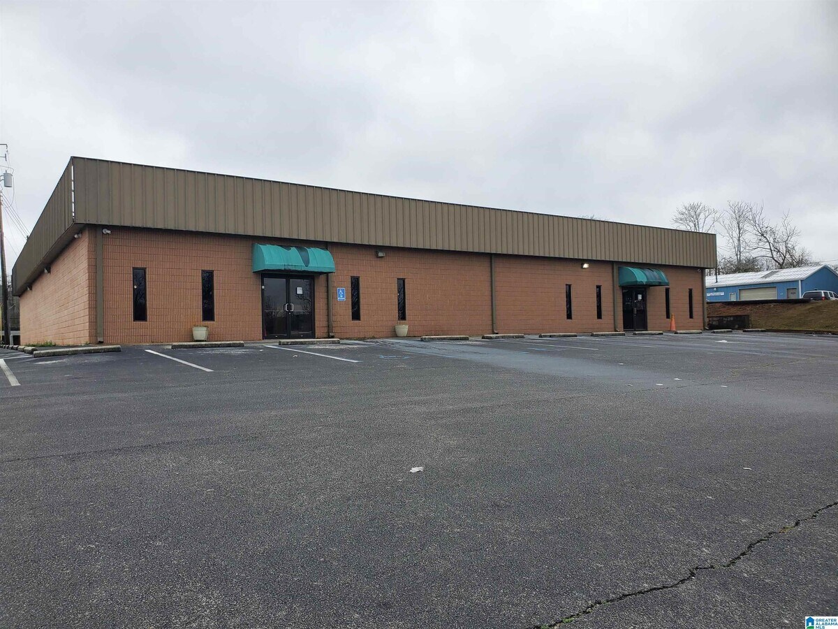 589 Bessemer Super Hwy, Midfield, AL 35228 | LoopNet