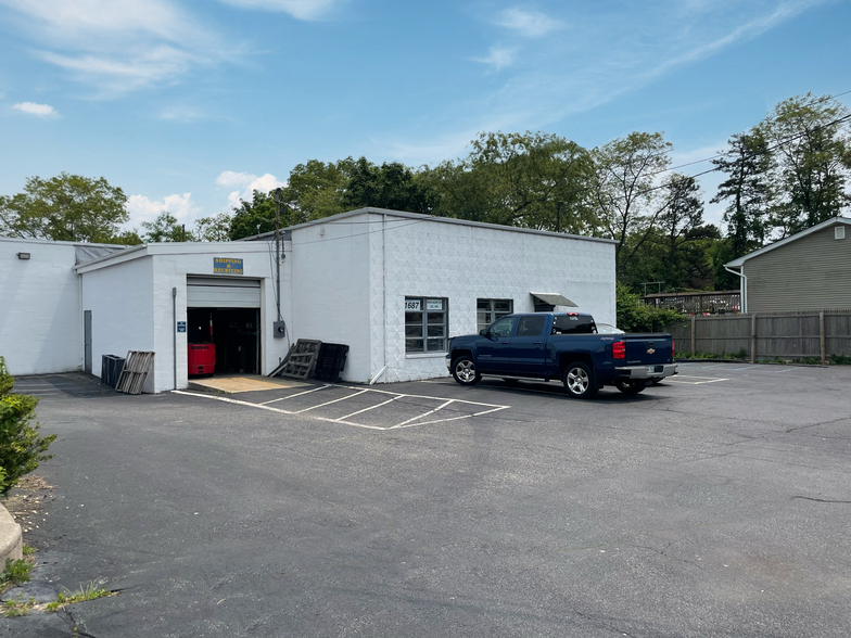 1687 Roosevelt Ave, Bohemia, NY 11716 - Industrial for Sale | LoopNet