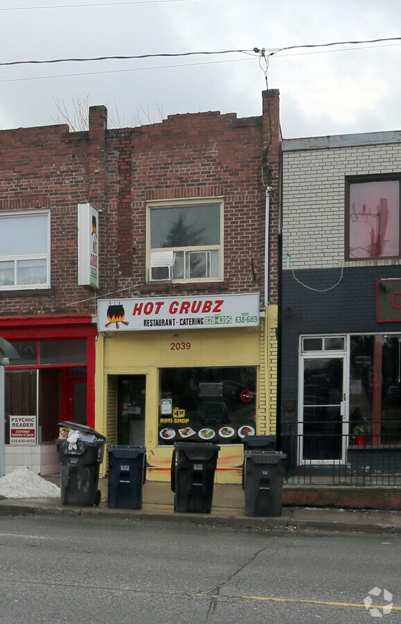 2039 Eglinton Ave W, Toronto, ON M6E 2K5 | LoopNet