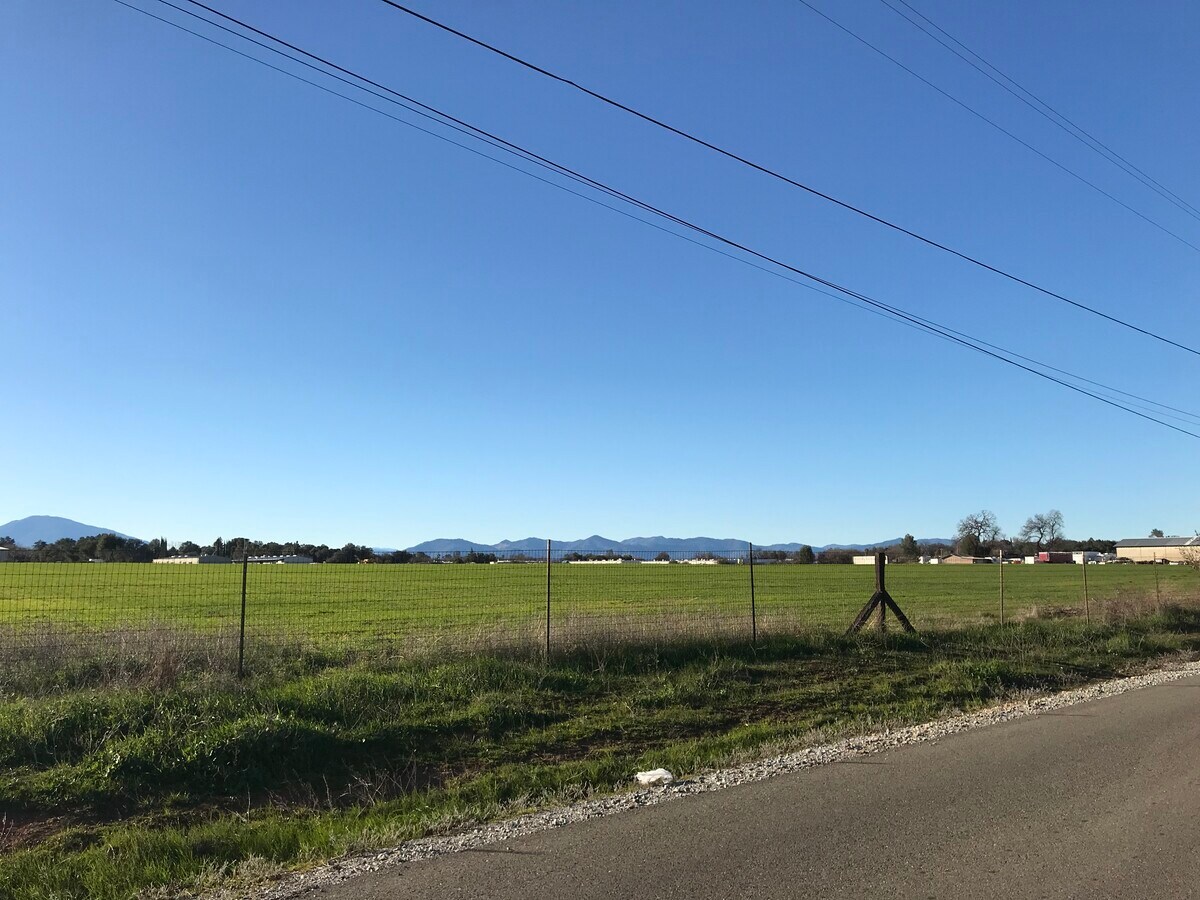 Old Oregon Trail, Redding, CA 96002 | LoopNet