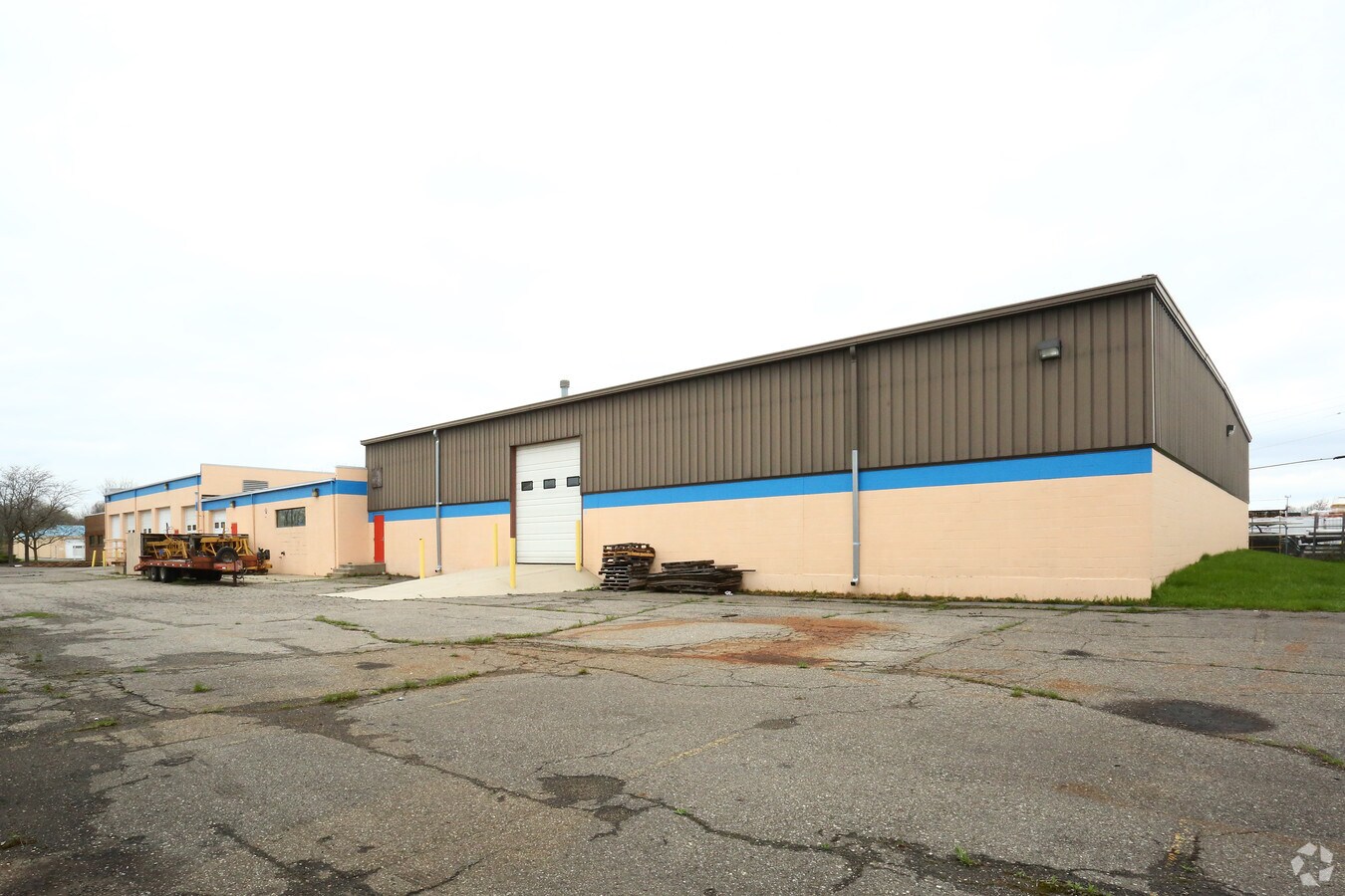 6855 Metroplex Dr, Romulus, MI 48174 | LoopNet