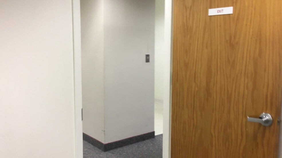 1635 N George Mason Dr, Arlington, VA 22205 | LoopNet