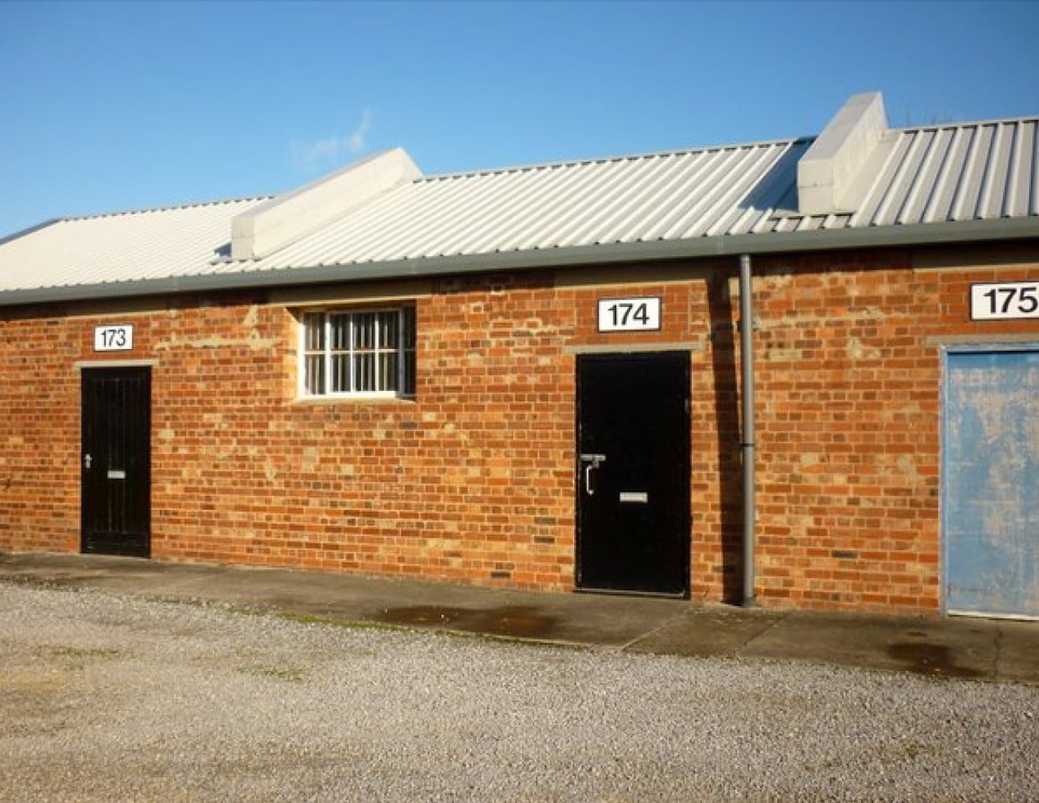 Avenue B, Wetherby, WYK LS23 7BJ | LoopNet