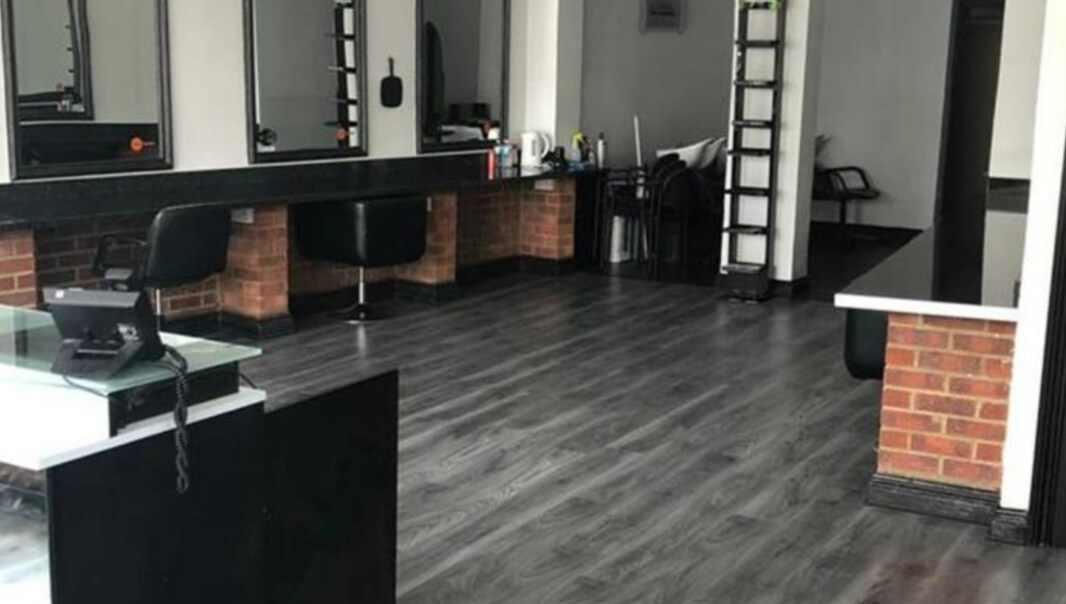 240 Yeading Ln, Hayes, MDS UB4 9AX | LoopNet