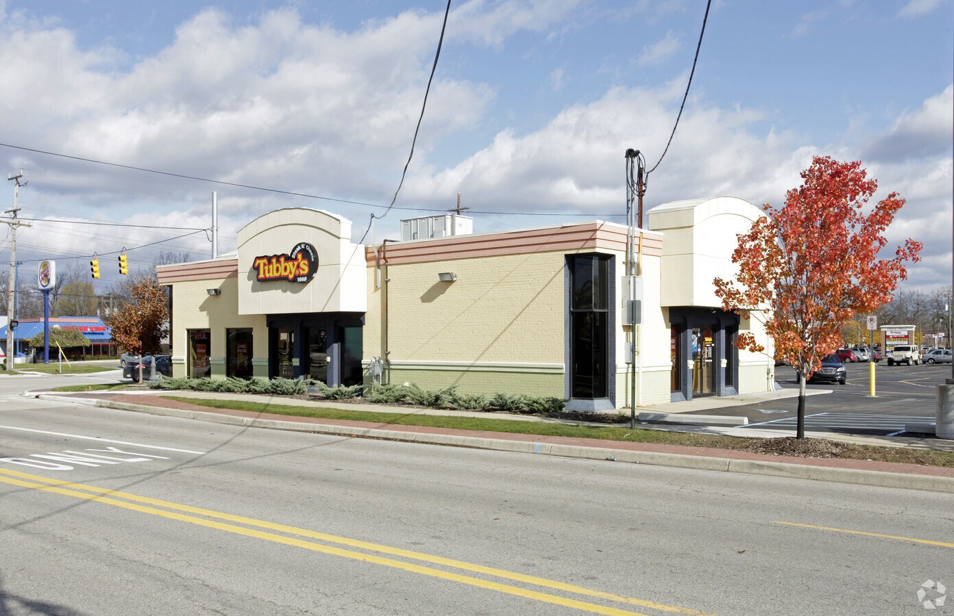 1102 E West Maple Rd, Walled Lake, MI 48390 - Property Record | LoopNet