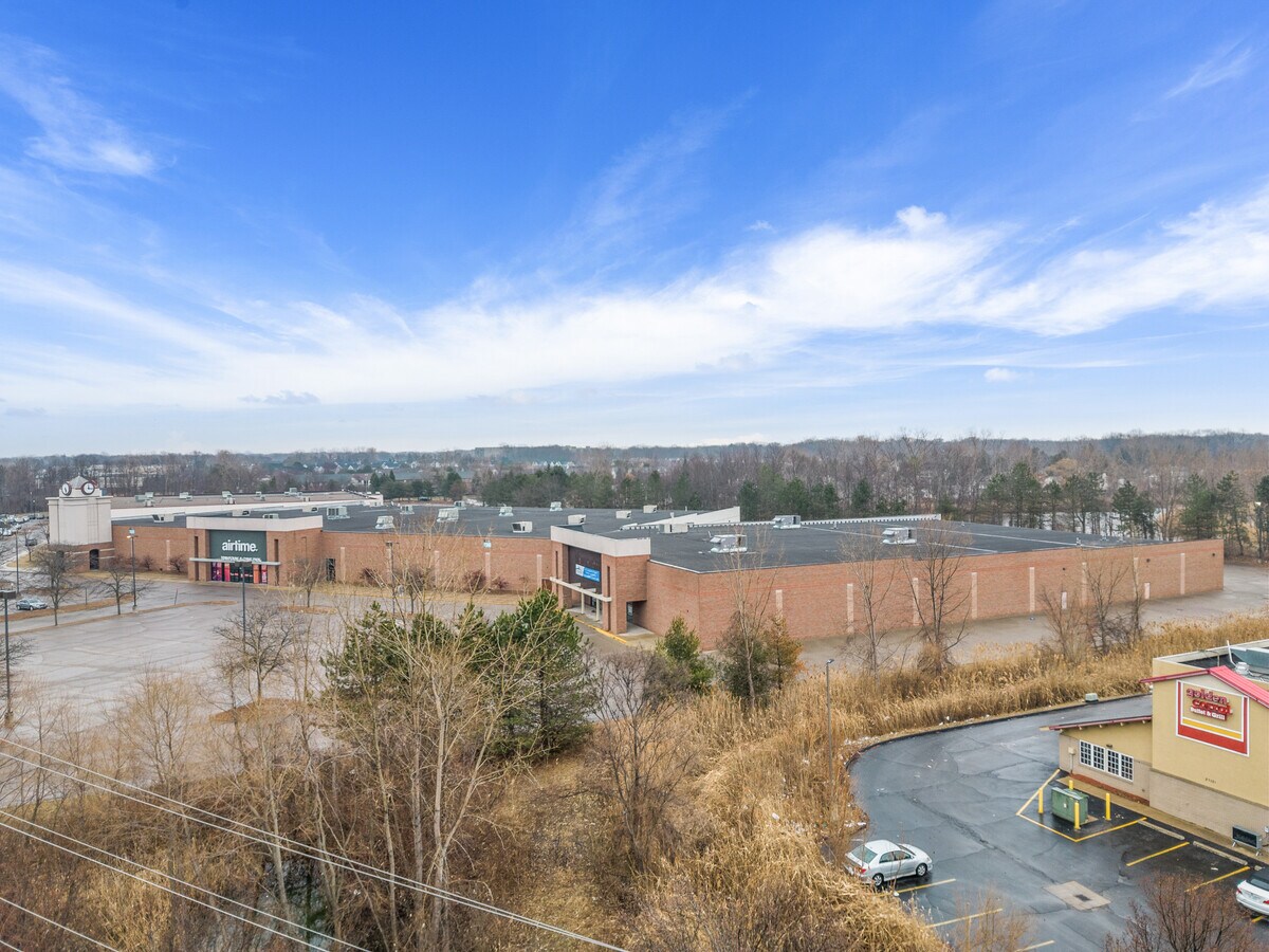 36575-37001 Warren Rd, Westland, MI 48185 - Crossings at Westland | LoopNet