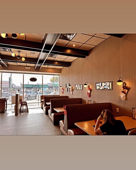 2512 Rice Blvd, Houston, TX 77005 - Rice Village | LoopNet