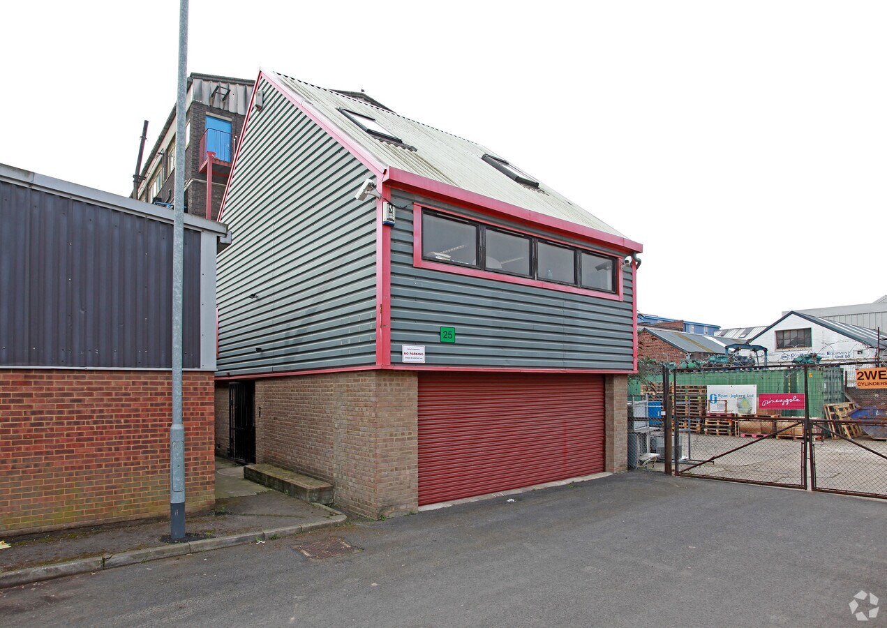 Rosemary Rd, London, SW17 0AR | LoopNet