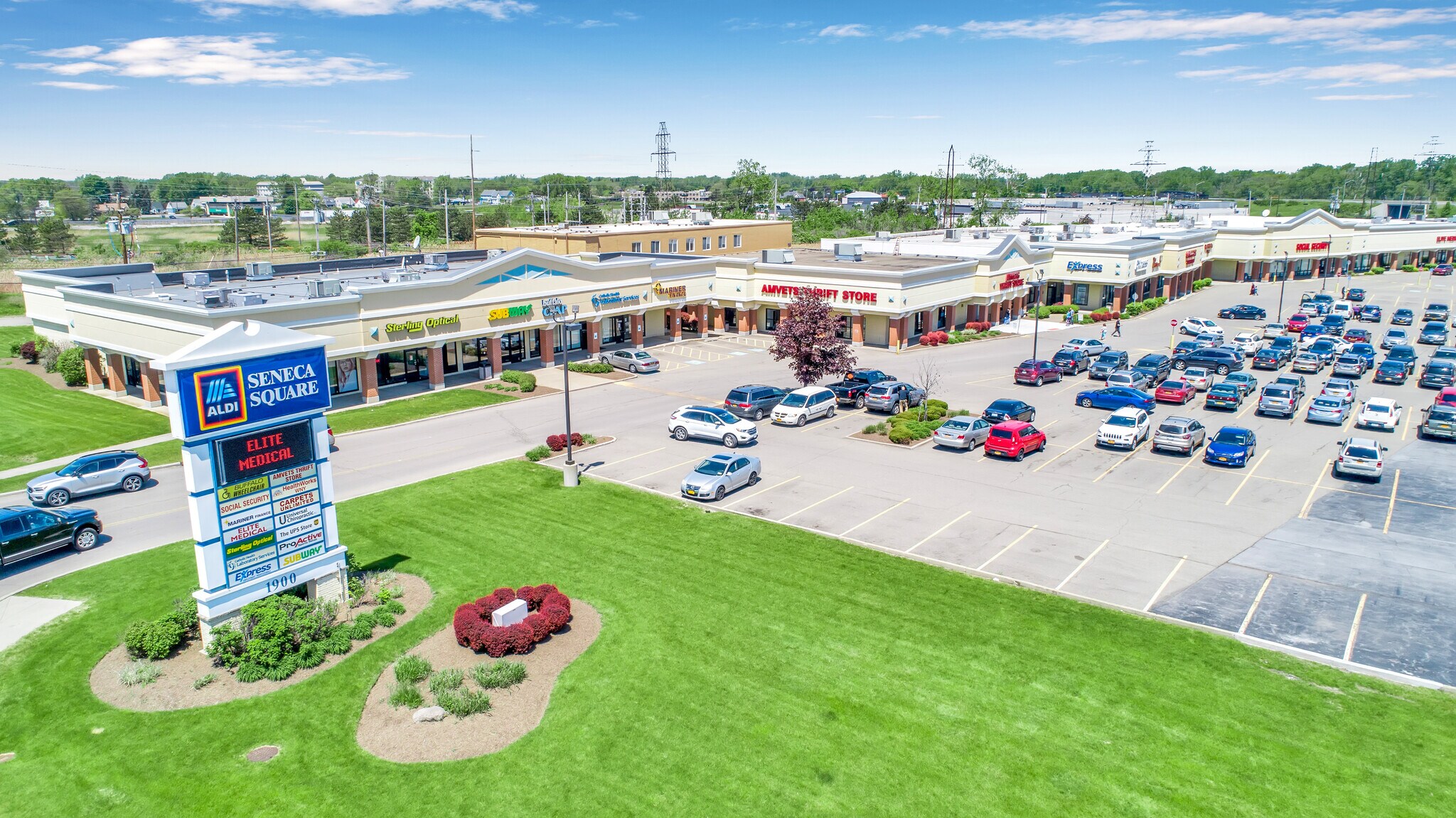 1900 Ridge Rd, West Seneca, NY 14224 - Seneca Square Shopping Ctr | LoopNet