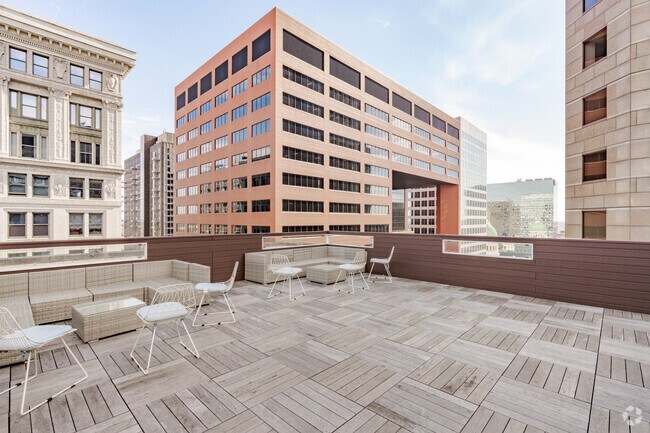 Commercial Real Estate for Sale | LoopNet