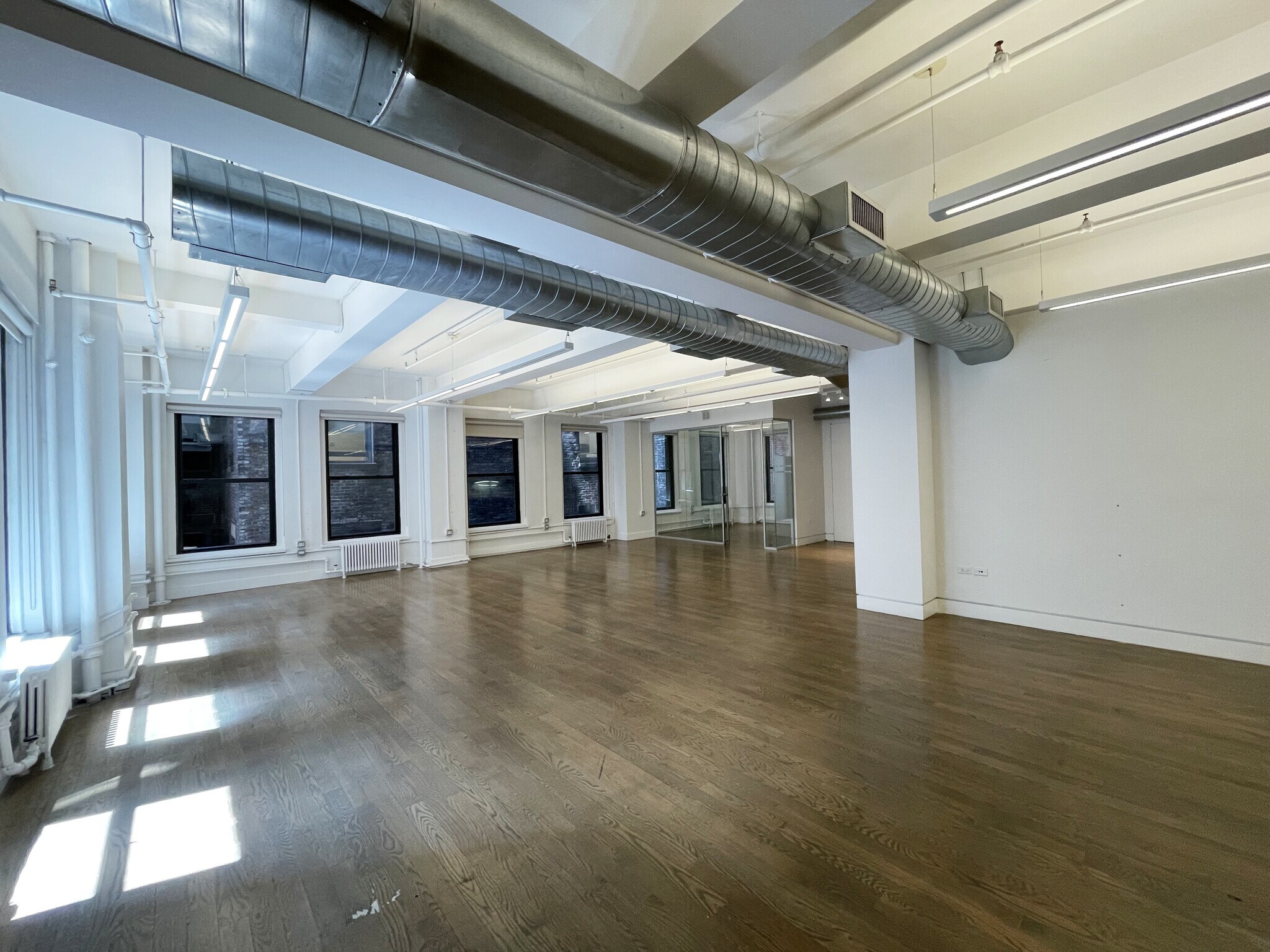 915 Broadway, New York, NY 10010 - Office for Lease | LoopNet.com