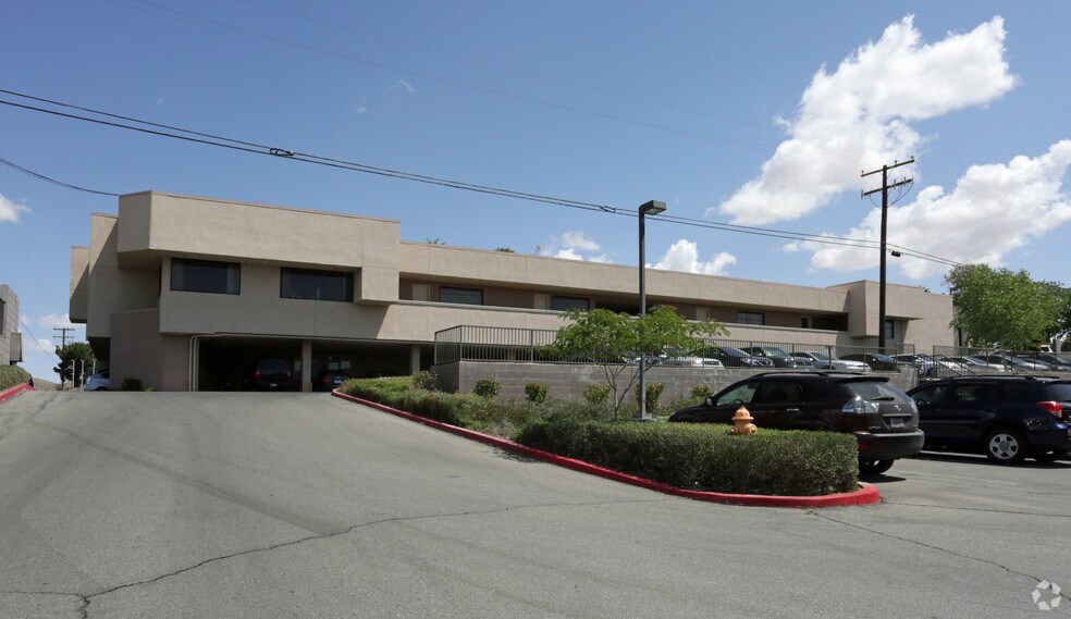 18523 Corwin Rd, Apple Valley, CA 92307 - Office for Lease | LoopNet